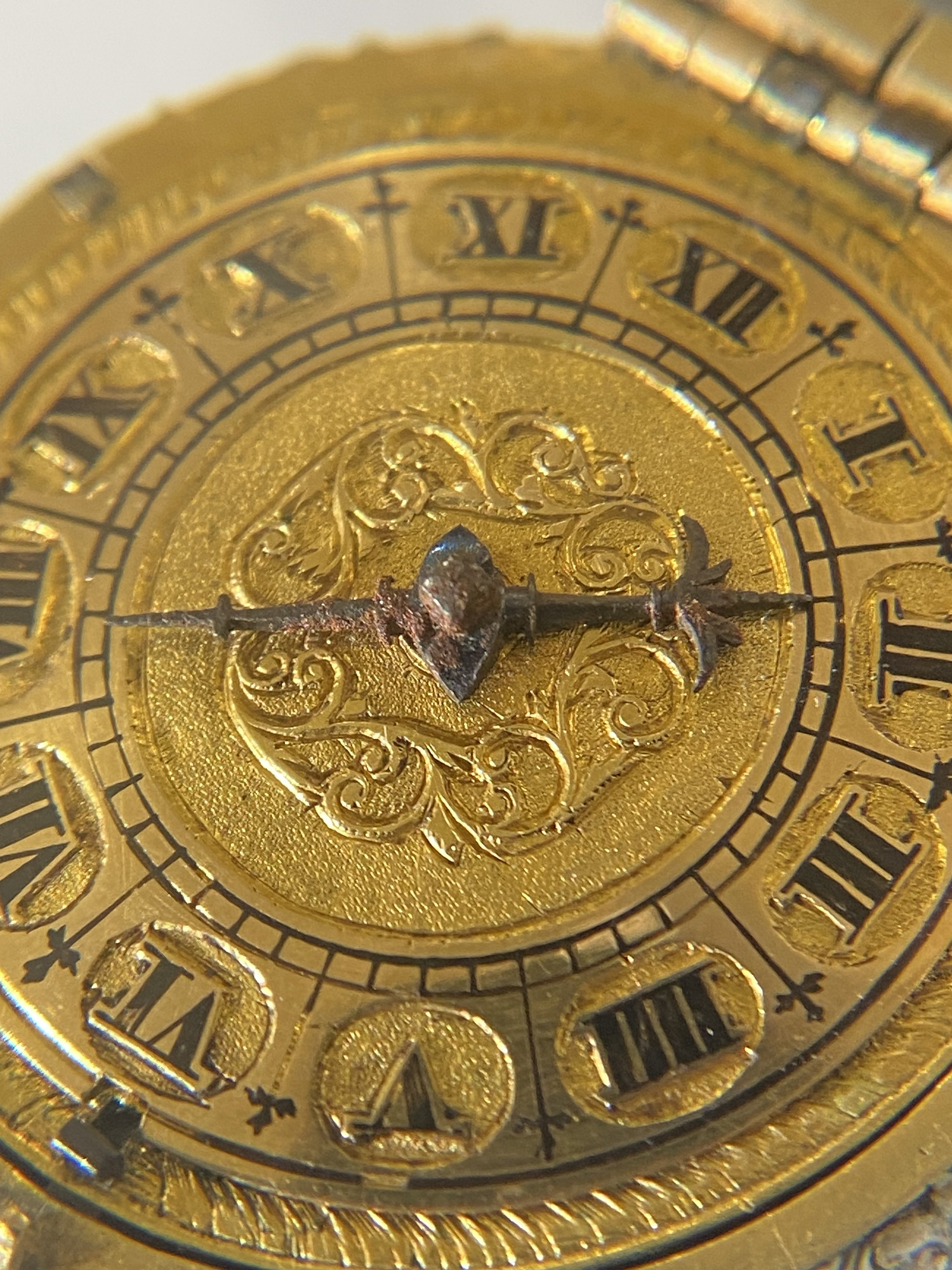 A brief look at a extremely fine 17th century enamel watch – Lewis Walduck